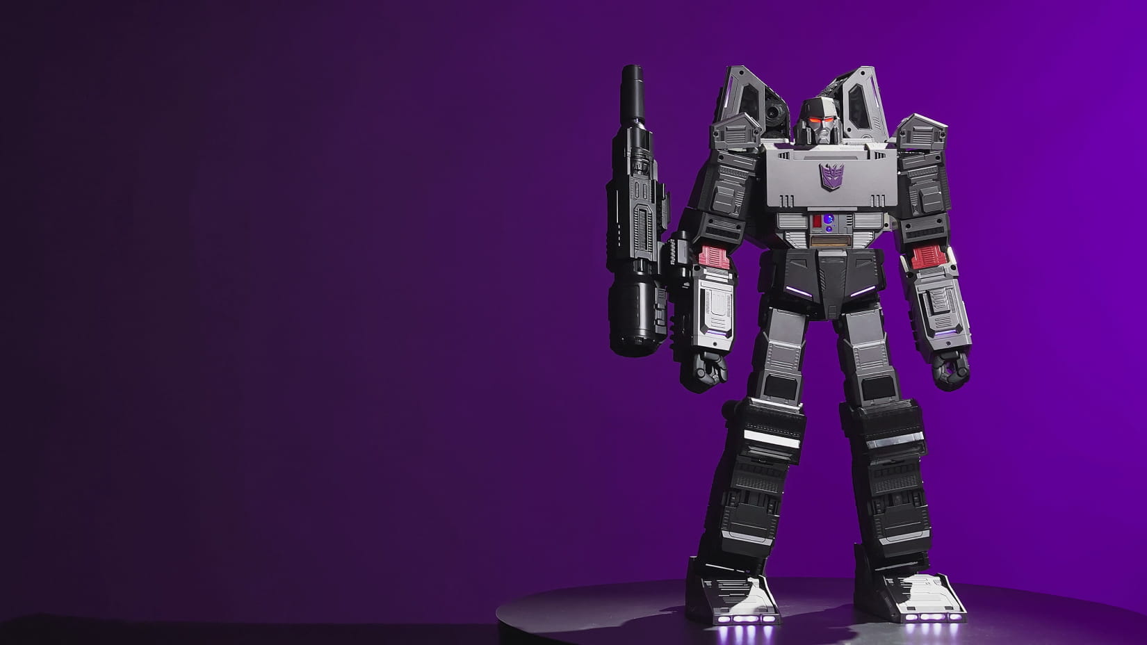 Robosen Flagship Megatron Auto-Converting Robot (Limited Edition)