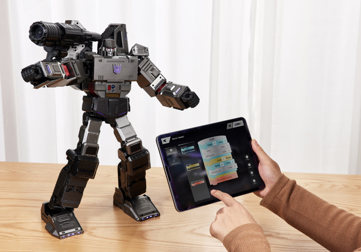 Robosen Flagship Megatron Auto-Converting Robot (Limited Edition)