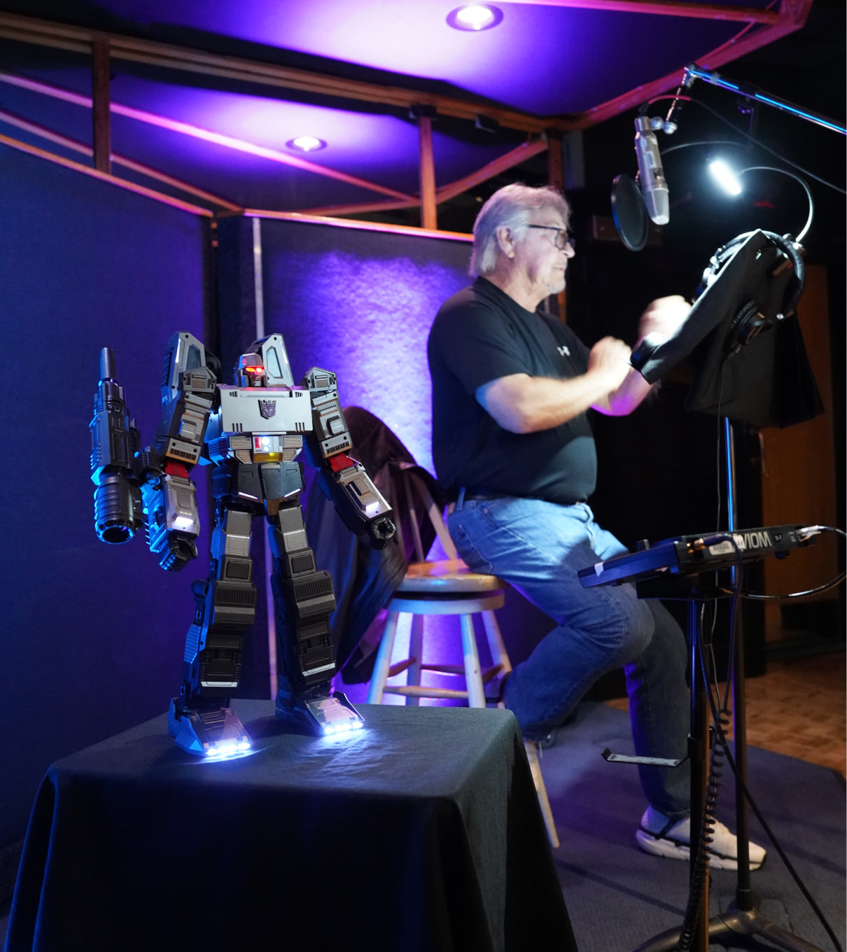 Robosen Flagship Megatron Auto-Converting Robot (Limited Edition)
